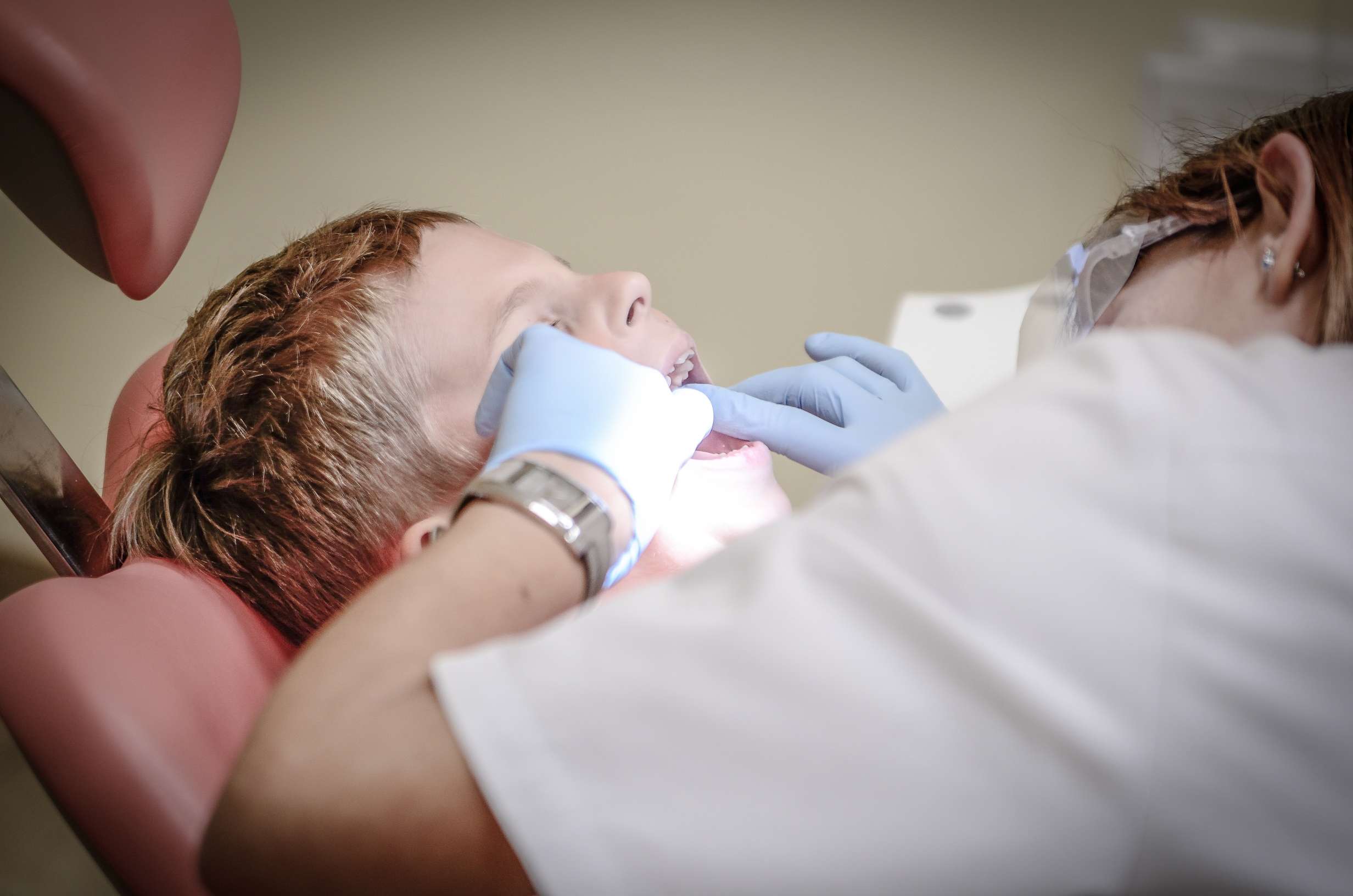What is a Pediatric Dentist / Pedodontist ? - Small Bites Kids Dental ...